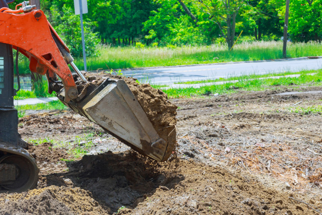 What You Need to Know About Land Grading | R & R Paving and Grading